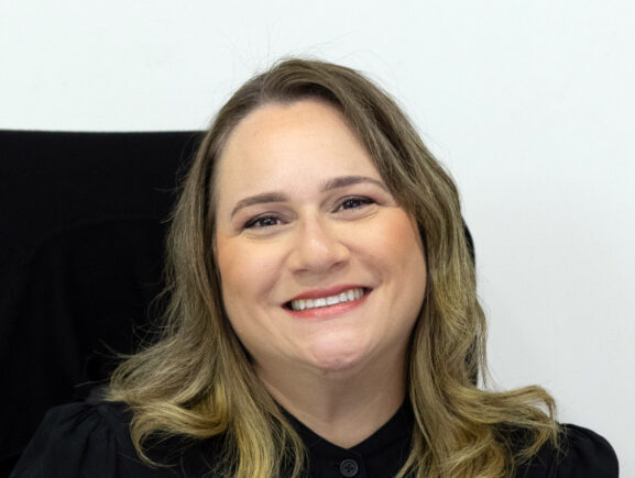 Andrea Barros Bandeira de Melo - SEAD